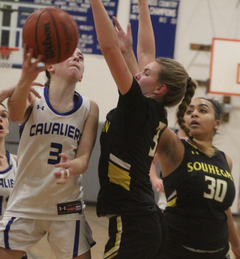 Spot On: Tebbets’ big 3-pointer helps Cavs edge Sabers | News, Sports, Jobs - The Nashua Telegraph